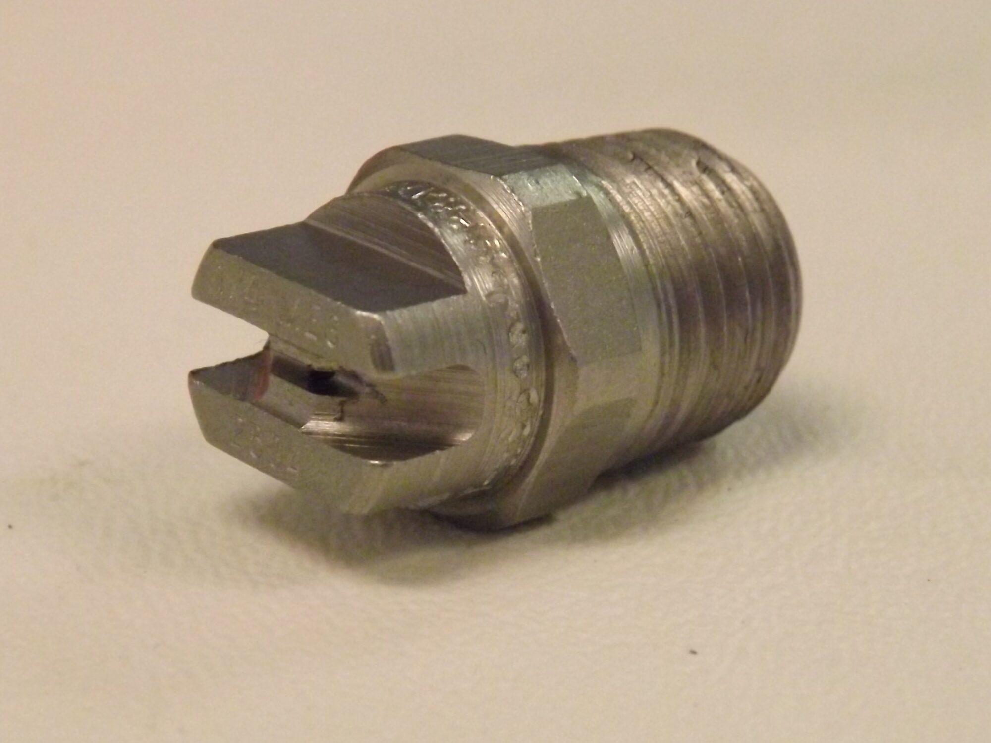 Screw Nozzle 40040 (40°, size 040) | 87076750 | RJ Bowers Distributors